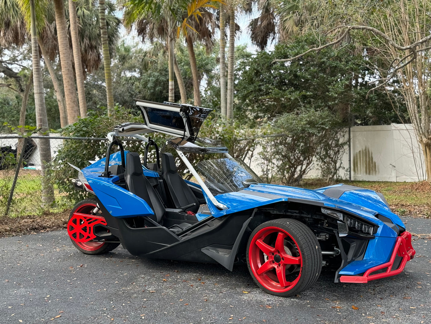 TWIST DYNAMICS GEN 3 GULLWING ROOF SYSTEM FOR THE POLARIS SLINGSHOT (2 ...
